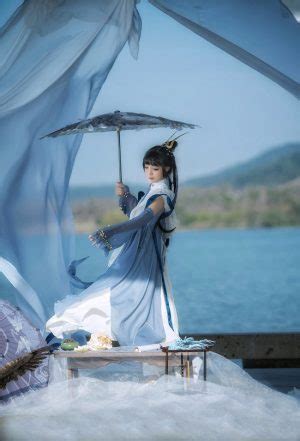 发现 Cosplay Voiux 图库