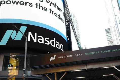 20241214 Nasdaq100 리밸런싱 리스트 — Codio 컴퓨터공학 전공생의 일상 라디오