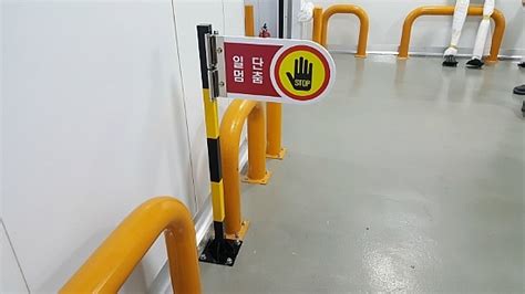 H 64 지게차 안전 보행자 통로 사내속도 지게차 주의 일단정지 교통표지 사인코리아 네이버 블로그