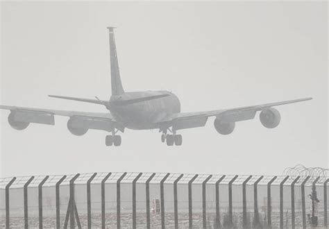 Approaching The Abyss Us Air Force Boeing Kc 135r Stratotanker 57