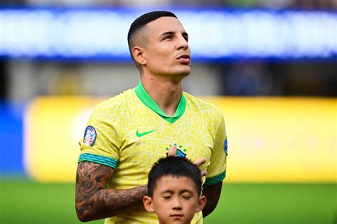 Seleção Brasileira Arana Sofre Lesão E Dorival Jr Convoca Substituto