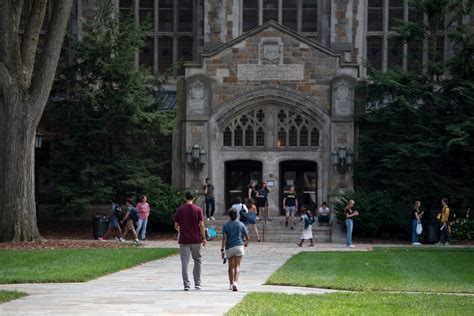 Umich Says Goodbye To Tobacco Products Vapes Starting Nov 17