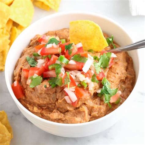 30 Vegan Dips And Spreads For All Your Party And Snacking Needs Vegan
