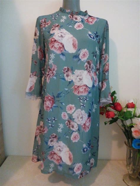 Zelena Cvetna Cipka Na Rukavima S M Kupindo Com