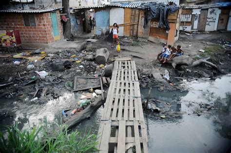 Pobreza extrema aumenta e atinge milhões de pessoas