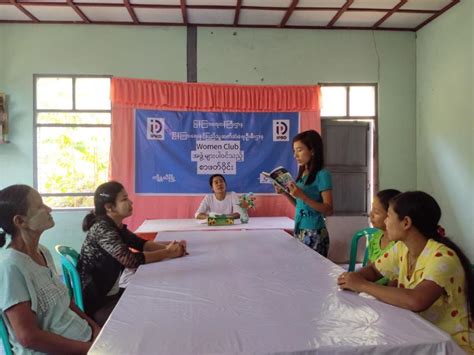 ကျိန္တလီမြို့ Community Centre ခန်းမတွင် စာပေချစ်မြတ်နိုးသူများအသင်း Women Club အဖွဲ့ဝင်များဖြင
