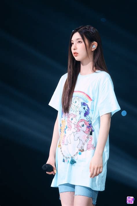 220925 Nmixx Bae Cool Your Rainbow At Inkigayo Kpopping