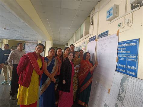 Madhya Pradesh Teachers Students Of Home Science College Sign In Hindi