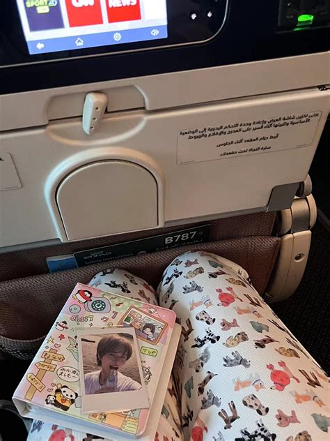 Tws Community Post 경민아 나 이제 이륙한다 🛫 18시간 비행하는데 유학가니까 너무 힘들어 😭 내 친구들 너무