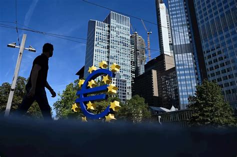 Union Européenne Ue La BCE sapprête à baisser ses taux et engage un