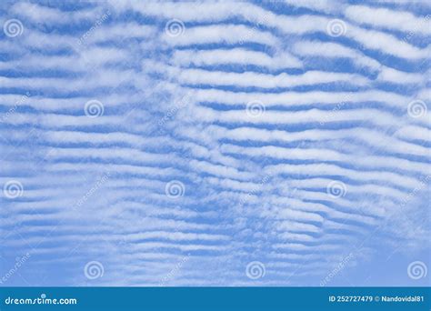Altocumulus Clouds Arranged Horizontally Stock Image Image Of Cloud Meteorology 252727479