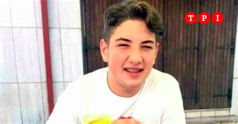 Ucciso A Coltellate A 17 Anni Niente Ergastolo Per Gli Assassini
