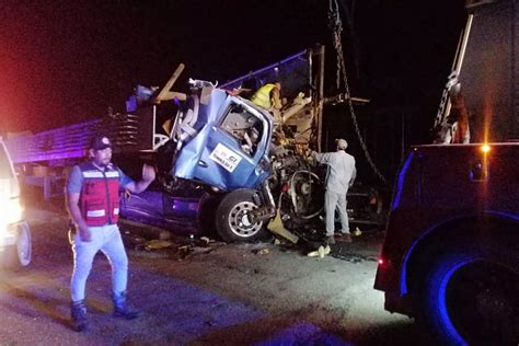 Hombre Pierde La Vida Tras Quedar Prensado En Un Choque En Escárcega