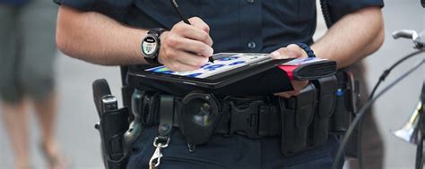 How Can Mobile Devices Impact Police Officer Safety