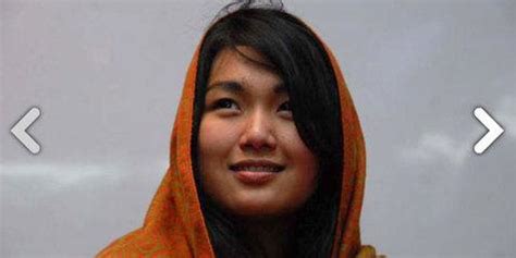 Indonesian Student Denies Being Paid For Sex With Luthfi Aide