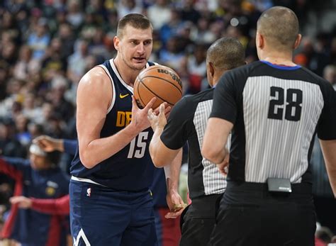 Nba｜公鹿新帥李華士首戰即負金塊 約基治錄25分三雙 連續4次贏字母哥 星島日報