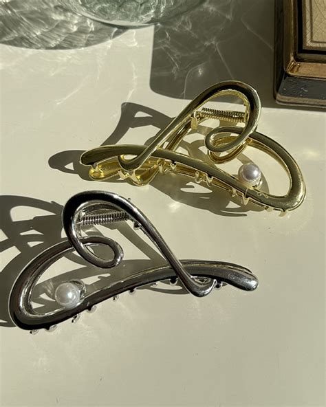 써지컬프니엘1004 진주포인트 꼬임하트메탈집게핀집게핀머리핀헤어핀진주핀데일리무료배송핸드메이드데일리선물생일선물프니엘프니엘1004