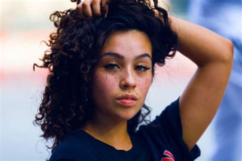 4b Hair Type Guide How To Make Your Curly Hair Frizz Free And Healthy