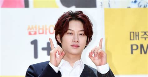 ‘42세 김희철 전격 결혼발표 “저 드디어 장가 간다” ‘힛트쏭