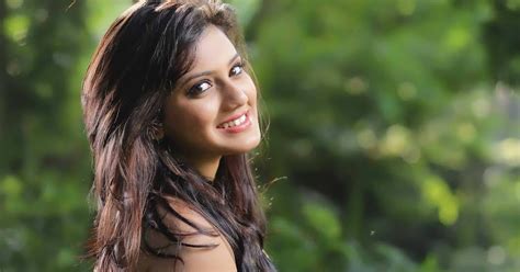 Sri Lankan Hot Girls Sri Lankan Hot Actress Model And Singer Shanudri