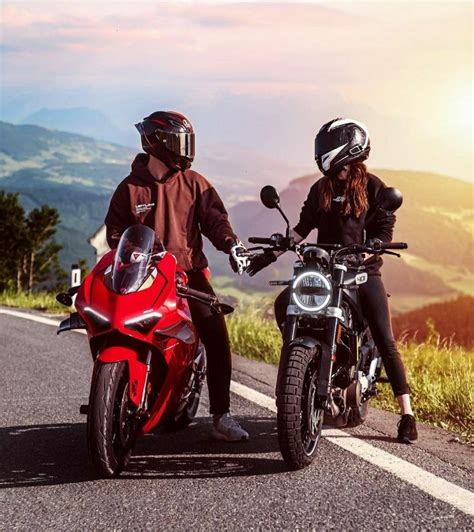 Pin Oleh Floyd Puller Di Moto Leather Pemotretan