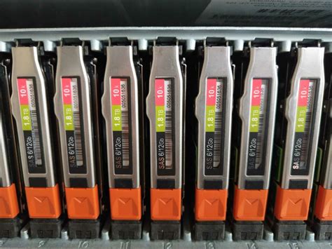 EMC Unity 1 8TB 10K 2 5 ST1800MM0008 D3 2S10 1800 005051636