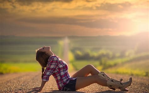 Country Girl Wallpapers 4k Hd Country Girl Backgrounds On Wallpaperbat