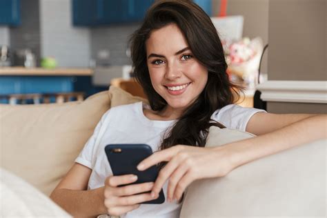 She Accidentally Found Messages Her Boyfriend Sent To His Best Friend