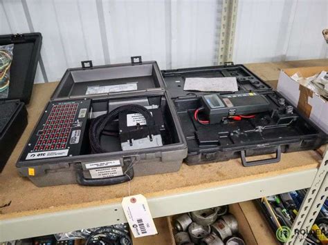 Otc Breakout Box Controller And Midtronics Electrical Analyzer Roller