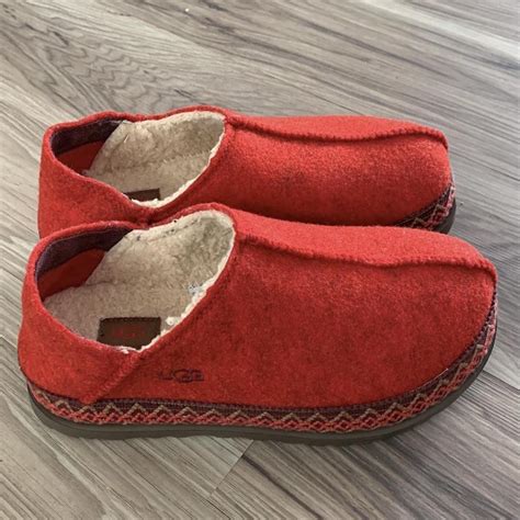 New Ugg Refelt Tasman Slipper In Red Us Sz 6 7 8 Depop