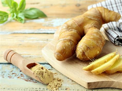 Ground And Fresh Ginger Spices Stock Image Image Of Healthy Plant 316755103