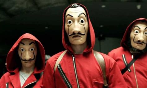 Netflix раскрыл официальную дату выхода 5 сезона «Бумажного дома 😍