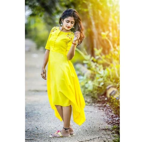 Nayani Pavanis Feet