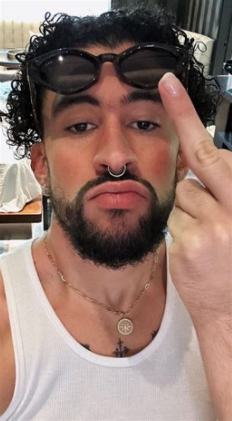 Forbes Nombra A Bad Bunny Rey Del Pop Y Las Redes Estallan De Indignación