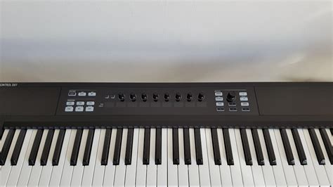 Native Instruments Komplete Kontrol S61 Midi Keyboard Original Version