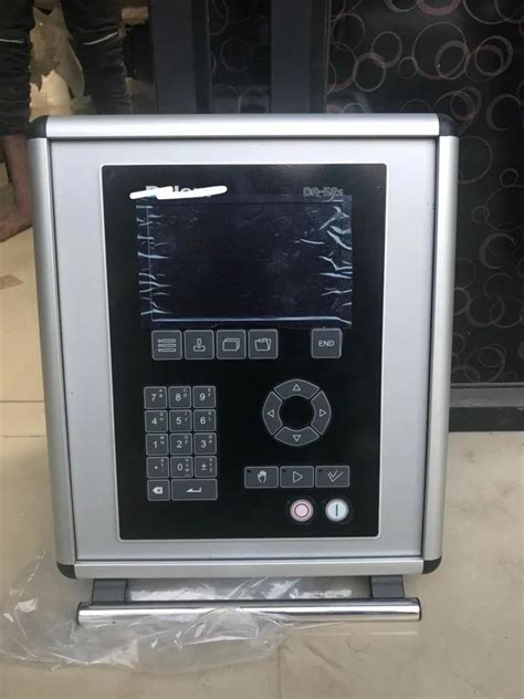 Hmi Cabinet And Support Arm System Three Phase At Best Price In