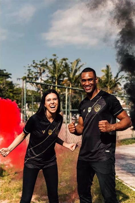 EC Vitória lança camisa especial pelo título da Série B 2023 MDF