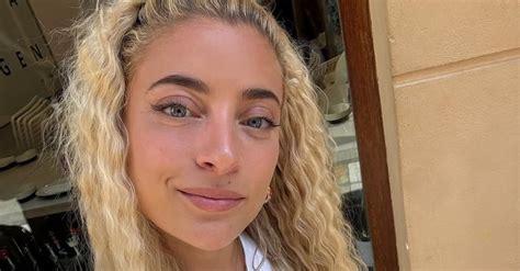 Monsterwinst Van Tonnen Voor Ogene Zangeres Amy Vol Shownieuws