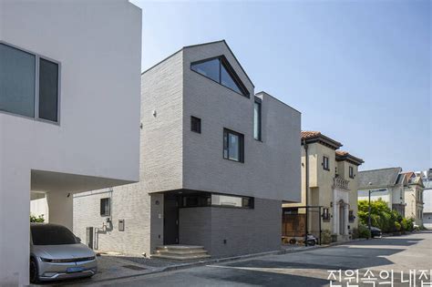 맞벌이 젊은 부부의 판교 정착기 House 전원주택있는 월간 전원속의 내집