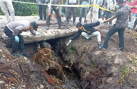 Heboh Pembunuhan Sadis Di Dumai Mayat Wanita Dibungkus Karung