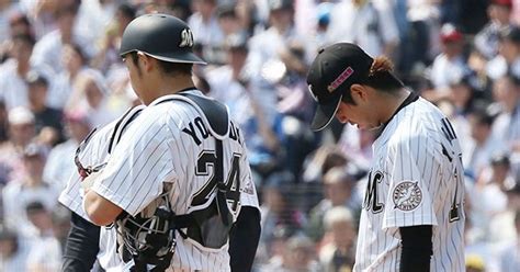 10年間支えられた裏方との別れ。ロッテ大嶺祐太は一本立ちできるか。 プロ野球 Number Web ナンバー