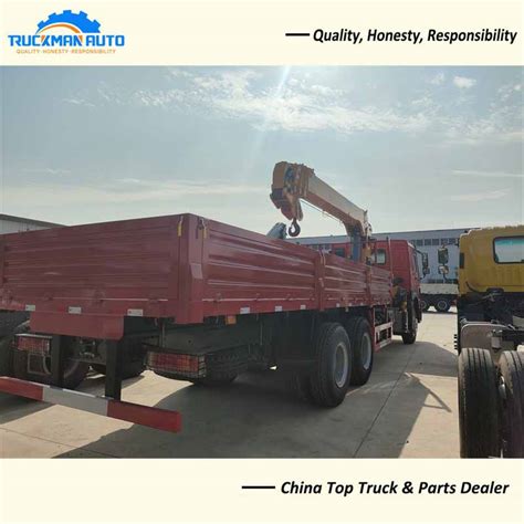 400hp Sinotruck Howo 6x4 Cargo Truck With Crane