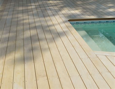 Terrasses En Bois Les Bois Résineux Pin Radiata Modifiéaccoya