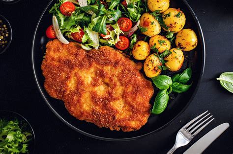 Автентичний віденський шніцель Другі страви Найкращі рецепти смачної їжі та коктейлів із