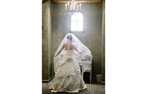 The Stylish Bride The Best Wedding Dresses And Hairstyles For The