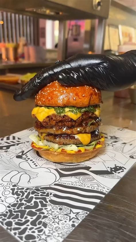 Sink Your Teeth Into Burger Perfection 🍔🔥 Vidéo Recette Facile Et