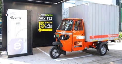 Bengaluru Startups Launch Worlds Fastest Charging Electric Wheeler