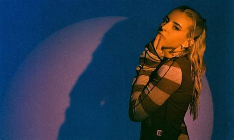 Young Miko Estrena ‘curita Y Anuncia Su Próximo álbum Rolling Stone En Español