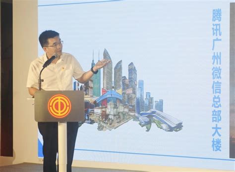 2022年劳模工匠进校园活动在穗启动