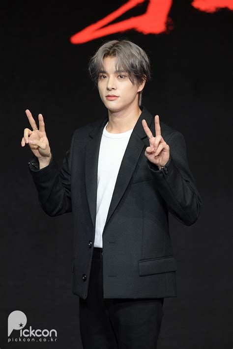 엔하이픈 제이크 댕댕美의 정석 [포토]